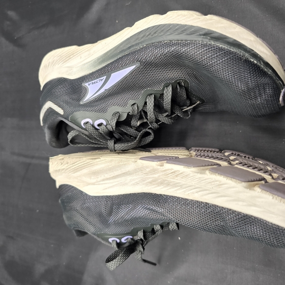 Altra | Shoes | Altra Black And White Athletic Shoes With Breathable ...